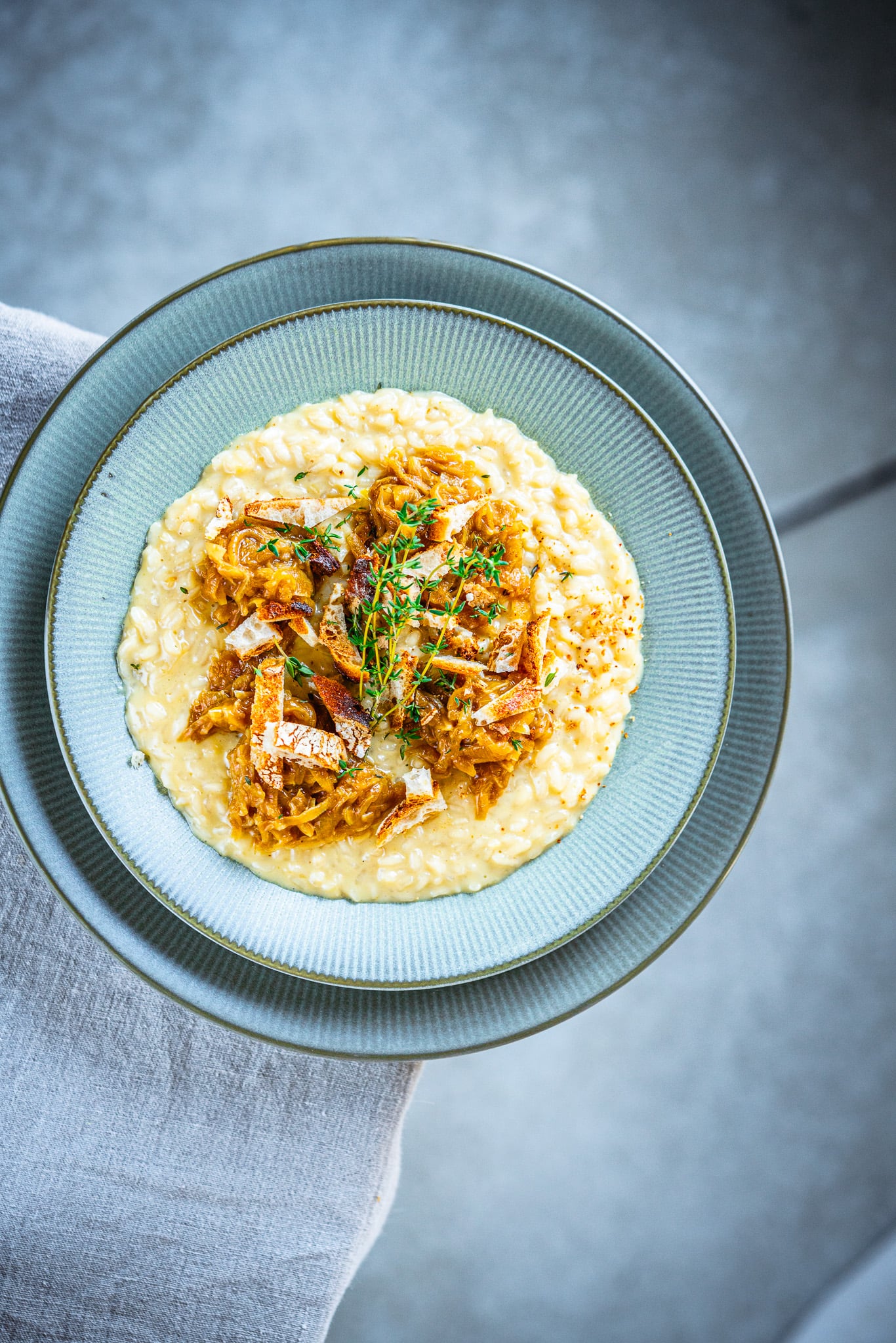 French Onion-Risotto: Zwei Köstlichkeiten auf einen Streich!