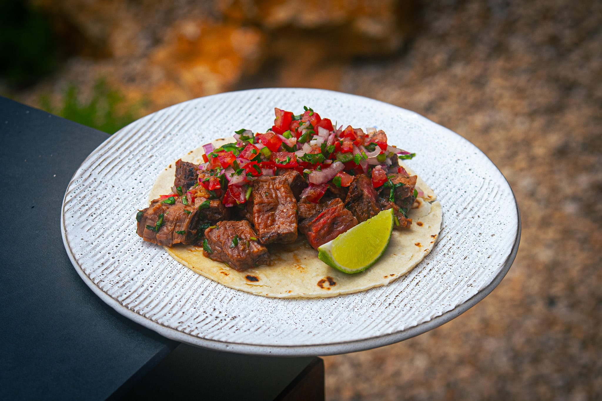 Carne Asada Tacos mit Chow Pow Pico: Spicy und direkt vom Grill